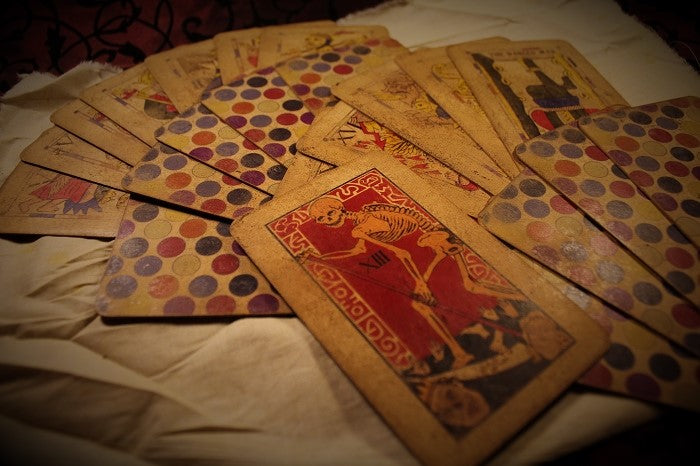 Carnie Tarot – Gemini Artifacts